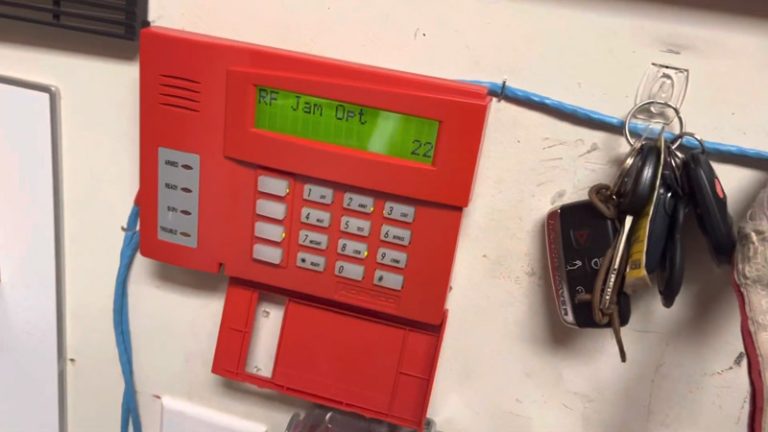 How to Fix Comm Failure Vista 20p? - Fix It In The Home